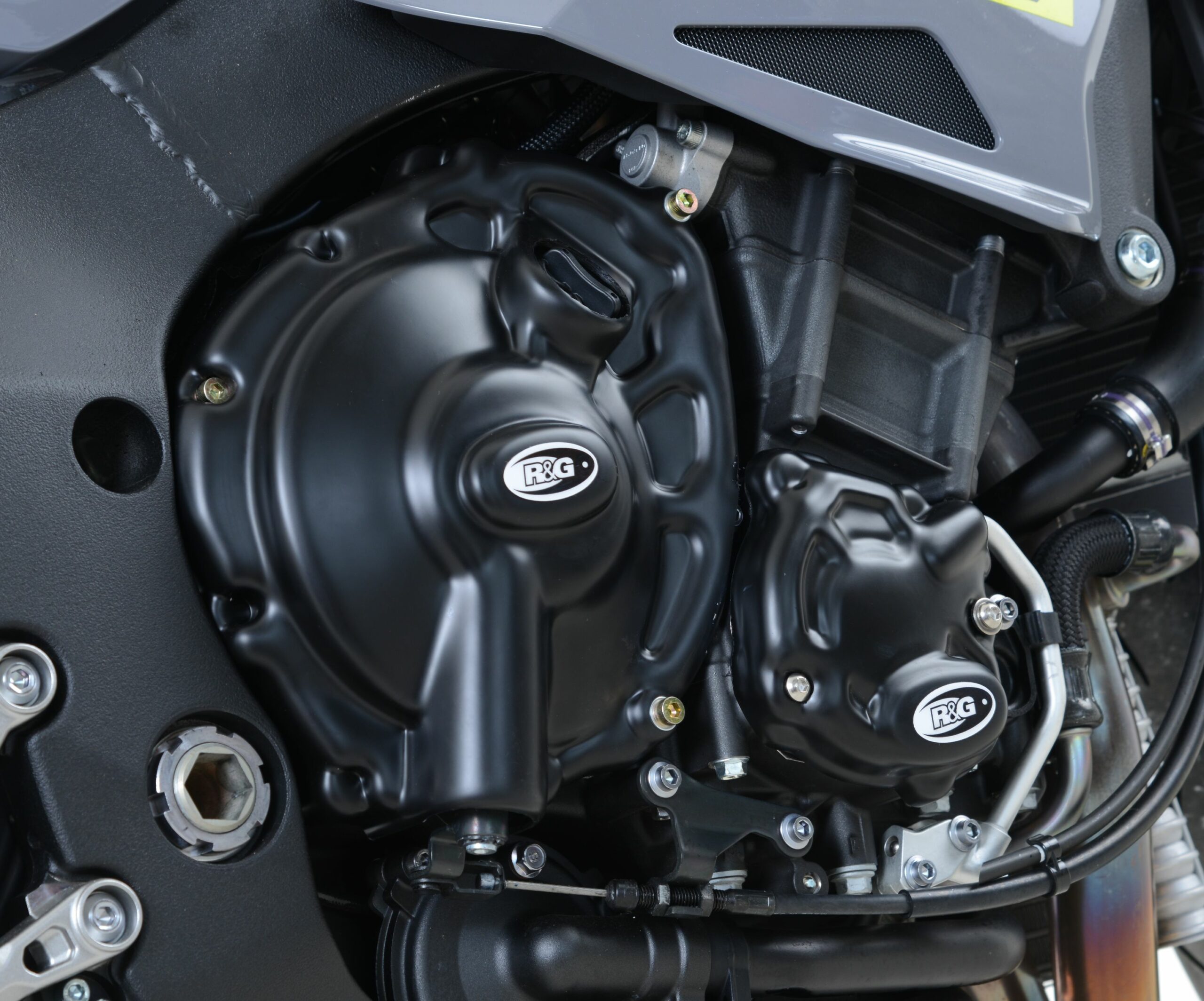 Yamaha MT-10 SP 2017-2023 R&G Engine Case Covers Kits KEC0094BK | DR Bikes